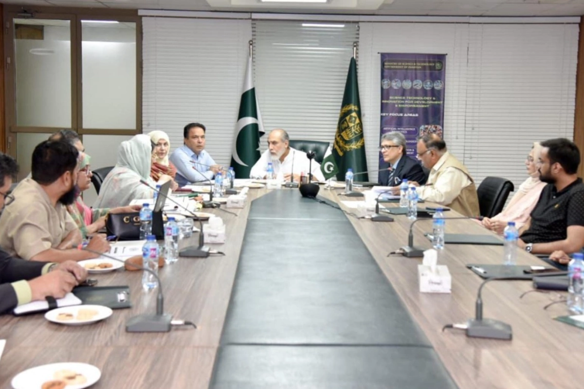 Pakistan Boosts Pharma Self-Reliance: Govt Supports Local API ...